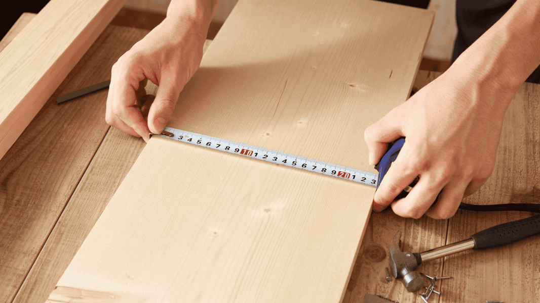 How to Use a Tape Measure Accurately (Essential DIY Tools for Beginners)